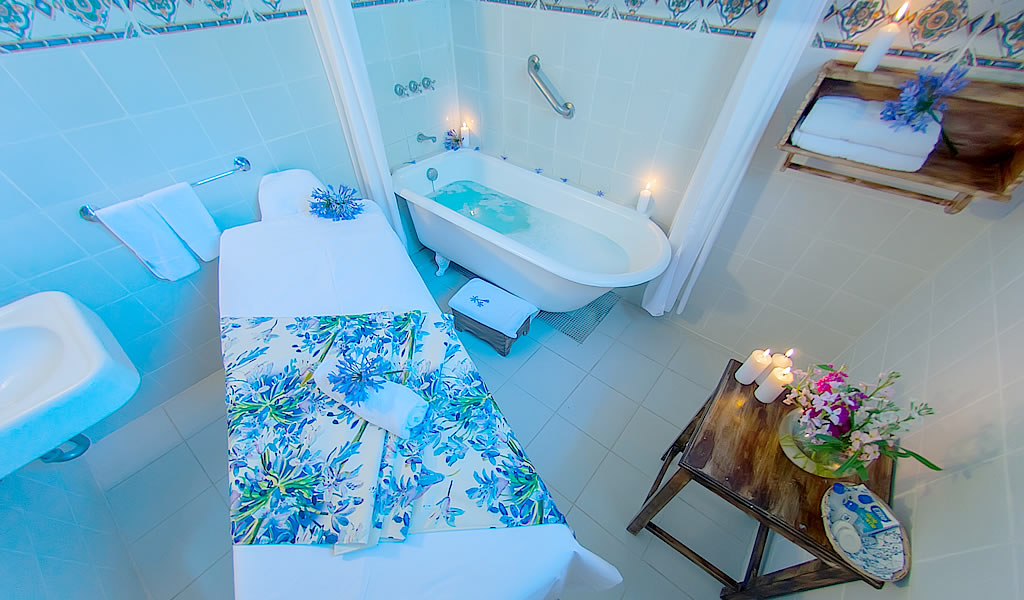 Spa - Baños de Tina | Hostería Hacienda Pinsaquí | Hostería en Imbabura ...